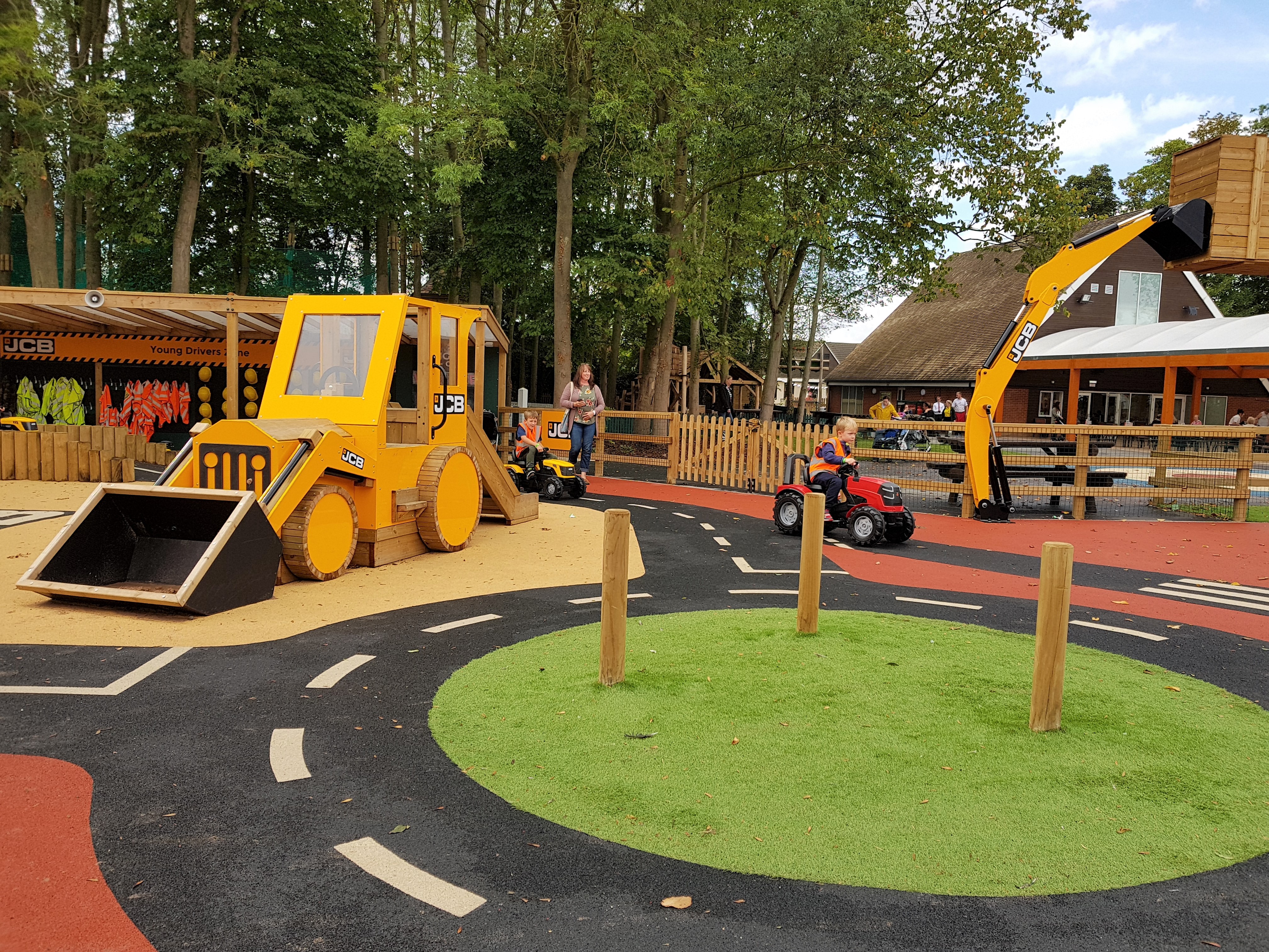 Adventurelandspringfields Glasgow With Kids adventurelandspringfields-glasgow-with-kids